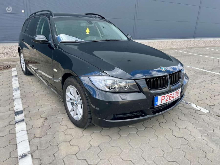 Black BMW 320 2006 in Kaunas, with an engine capacity of 2.00 L and mileage of 335 thousand km for 3100 €, photo 4 on AUTOMOTO.COM.LV