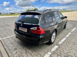 Black BMW 320 2006 in Kaunas, with an engine capacity of 2.00 L and mileage of 335 thousand km for 3100 €, photo 6 on AUTOMOTO.COM.LV