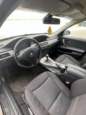 Black BMW 320 2006 in Kaunas, with an engine capacity of 2.00 L and mileage of 335 thousand km for 3100 €, photo 10 on AUTOMOTO.COM.LV