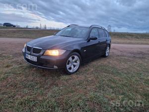 Melns BMW 320 2006 Daugavpils, ar dzinēja tilpumu 2.00 L un nobraukumu 429 tūkst. km par 2300 €, foto 5 vietnē AUTOMOTO.COM.LV