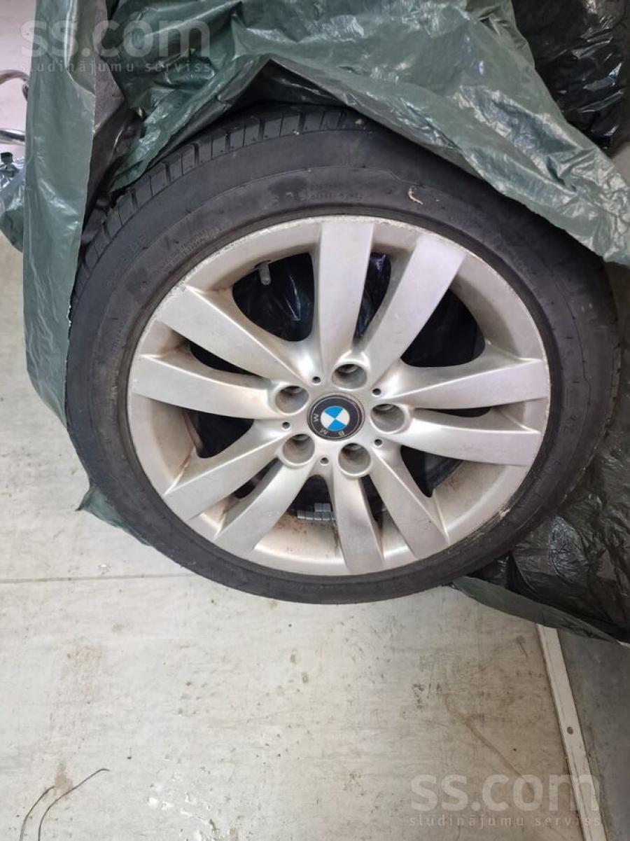 Melns BMW 320 2006 Daugavpils, ar dzinēja tilpumu 2.00 L un nobraukumu 429 tūkst. km par 2300 €, foto 12 vietnē AUTOMOTO.COM.LV
