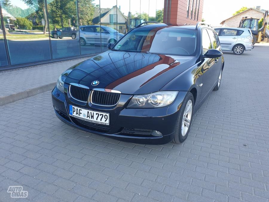 Black BMW 320 2006 in Utena, with an engine capacity of 2.00 L and mileage of 275 thousand km for 3600 €, photo 3 on AUTOMOTO.COM.LV