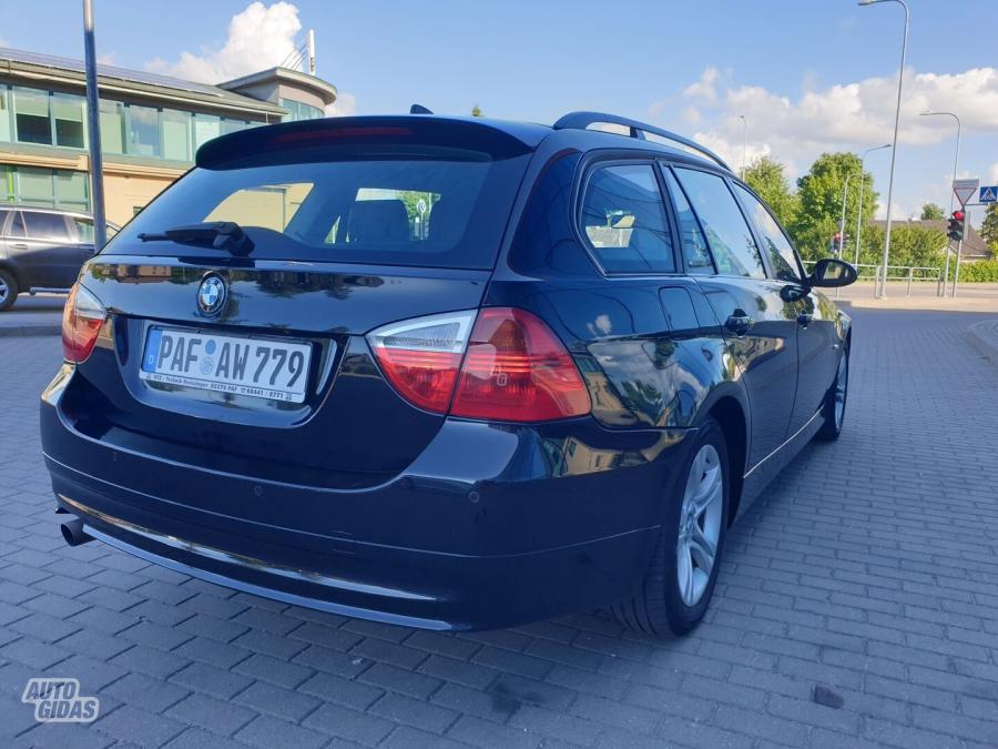 Black BMW 320 2006 in Utena, with an engine capacity of 2.00 L and mileage of 275 thousand km for 3600 €, photo 7 on AUTOMOTO.COM.LV