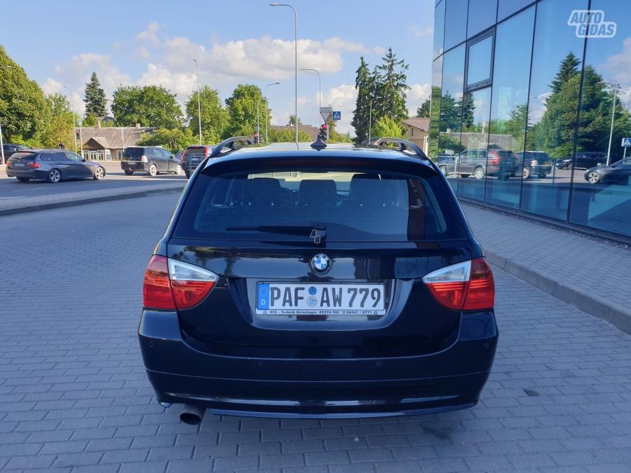Black BMW 320 2006 in Utena, with an engine capacity of 2.00 L and mileage of 275 thousand km for 3600 €, photo 9 on AUTOMOTO.COM.LV