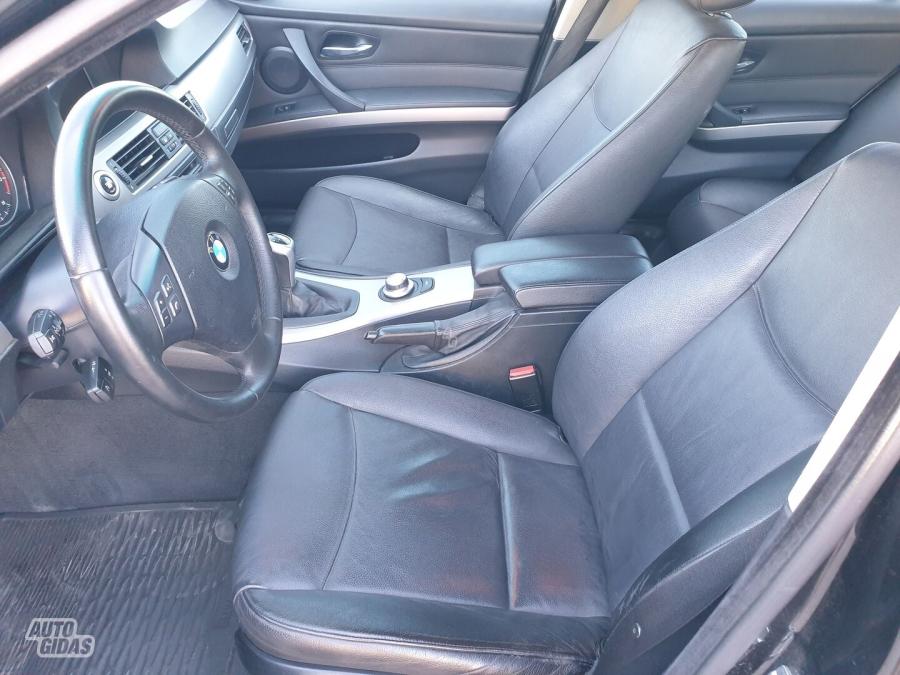 Black BMW 320 2006 in Utena, with an engine capacity of 2.00 L and mileage of 275 thousand km for 3600 €, photo 13 on AUTOMOTO.COM.LV