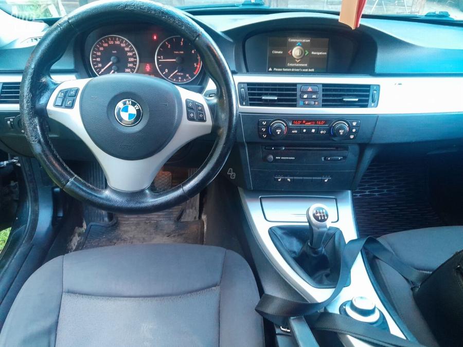 Melns BMW 320 2006 Marijampole, ar dzinēja tilpumu 2.00 L un nobraukumu 406 tūkst. km par 2250 €, foto 10 vietnē AUTOMOTO.COM.LV