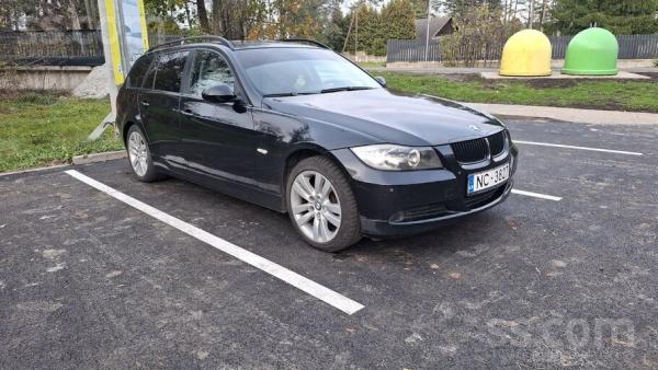 Black BMW 320 2006 in Riga, with an engine capacity of 2.00 L and mileage of 391 thousand km for 3650 €, photo 2 on AUTOMOTO.COM.LV