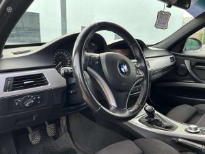 Black BMW 320 2006 in Plunge, with an engine capacity of 2.00 L and mileage of 386 thousand km for 3100 €, photo 9 on AUTOMOTO.COM.LV