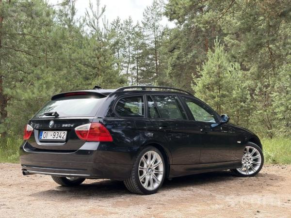 Black BMW 320 2006 in Riga, with an engine capacity of 2.00 L and mileage of 302 thousand km for 4800 €, photo 5 on AUTOMOTO.COM.LV