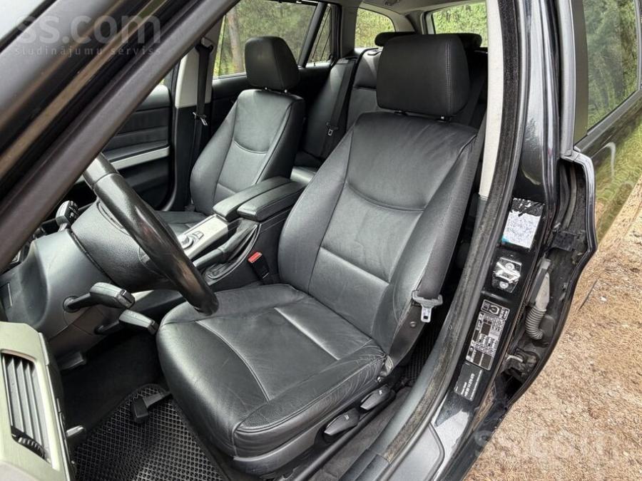 Black BMW 320 2006 in Riga, with an engine capacity of 2.00 L and mileage of 302 thousand km for 4800 €, photo 21 on AUTOMOTO.COM.LV