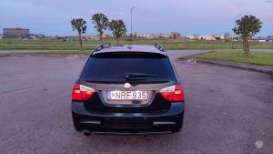 Melns BMW 320 2006 Rokiškis, ar dzinēja tilpumu 2.00 L un nobraukumu 411 tūkst. km par 2700 €, foto 7 vietnē AUTOMOTO.COM.LV