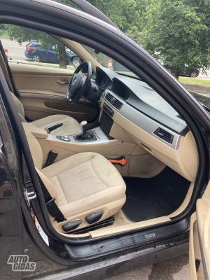 Melns BMW 320 2006 Viļņa, ar dzinēja tilpumu 2.00 L un nobraukumu 395 tūkst. km par 1850 €, foto 7 vietnē AUTOMOTO.COM.LV