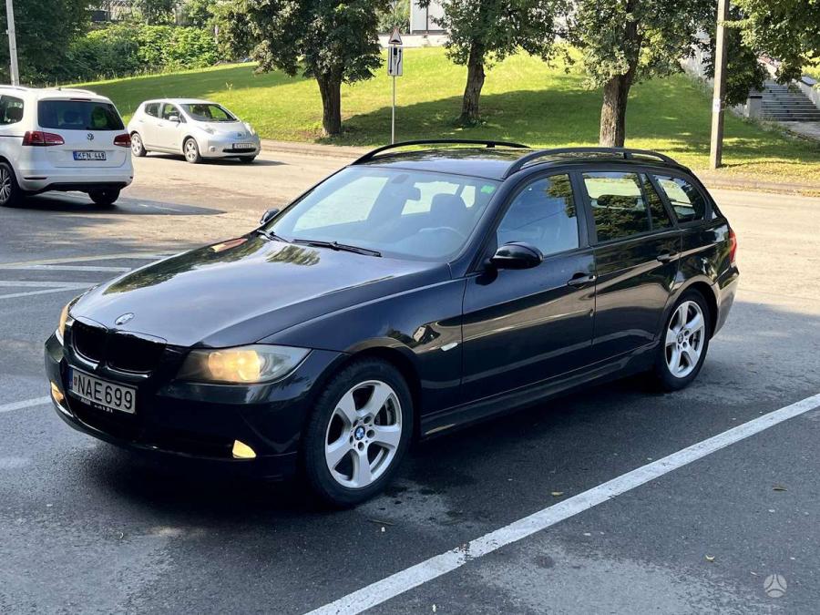 Melns BMW 320 2006 Utena, ar dzinēja tilpumu 2.00 L un nobraukumu 341 tūkst. km par 1800 €, foto 3 vietnē AUTOMOTO.COM.LV