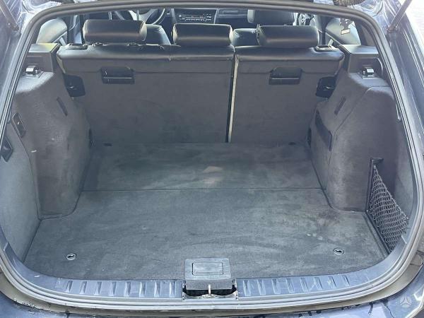 Black BMW 320 2006 in Utena, with an engine capacity of 2.00 L and mileage of 341 thousand km for 1800 €, photo 10 on AUTOMOTO.COM.LV