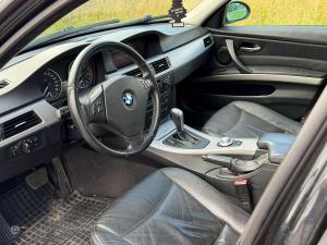 Black BMW 320 2006 in Alytus, with an engine capacity of 2.00 L and mileage of 356 thousand km for 2850 €, photo 14 on AUTOMOTO.COM.LV
