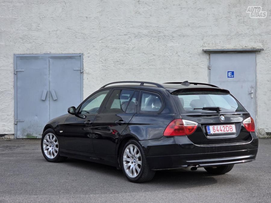 Melns BMW 320 2006 Viļņa, ar dzinēja tilpumu 2.00 L un nobraukumu 300 tūkst. km par 3400 €, foto 5 vietnē AUTOMOTO.COM.LV