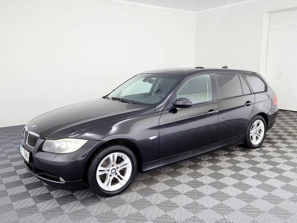 Black BMW 320 2006 in Tallinn, with an engine capacity of 2.00 L and mileage of 512 thousand km for 1399 €, photo 2 on AUTOMOTO.COM.LV