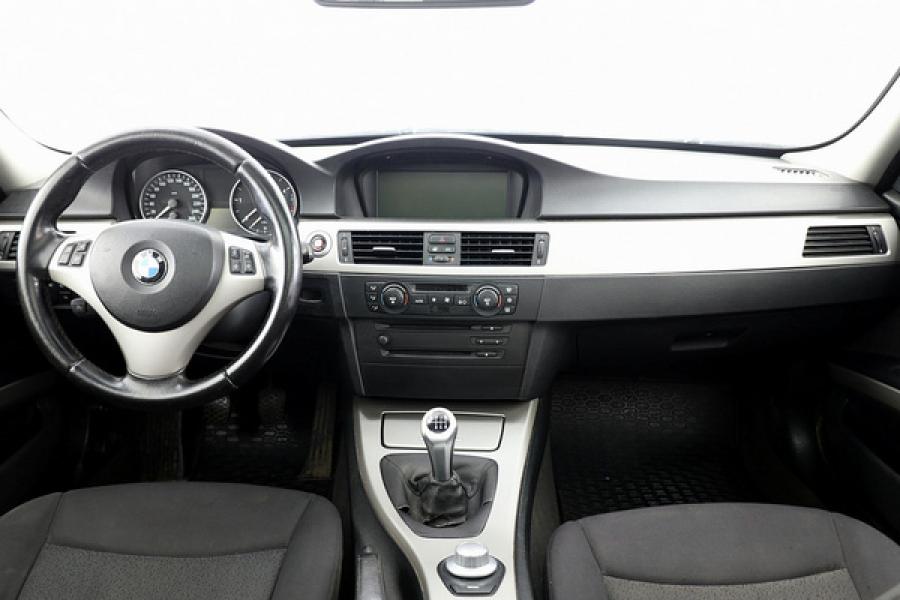 Black BMW 320 2006 in Tallinn, with an engine capacity of 2.00 L and mileage of 512 thousand km for 1399 €, photo 6 on AUTOMOTO.COM.LV