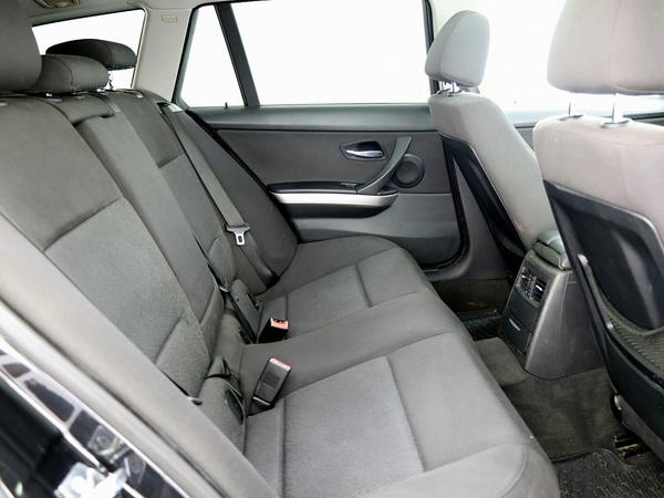 Black BMW 320 2006 in Tallinn, with an engine capacity of 2.00 L and mileage of 512 thousand km for 1399 €, photo 7 on AUTOMOTO.COM.LV