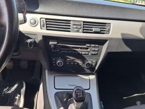 Black BMW 320 2006 in Siauliai, with an engine capacity of 2.00 L and mileage of 397 thousand km for 2245 €, photo 11 on AUTOMOTO.COM.LV