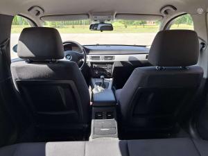 Black BMW 320 2006 in Siauliai, with an engine capacity of 2.00 L and mileage of 397 thousand km for 2245 €, photo 12 on AUTOMOTO.COM.LV