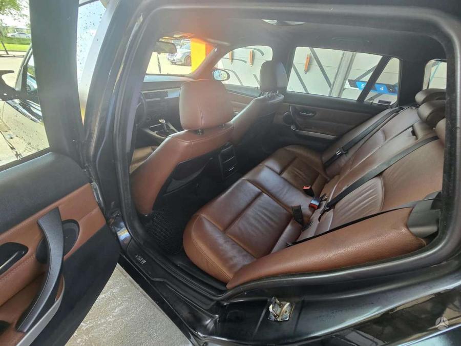 Black BMW 320 2006 in Panevezys, with an engine capacity of 2.00 L and mileage of 387 thousand km for 2490 €, photo 10 on AUTOMOTO.COM.LV