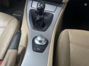 Black BMW 320 2006 in Kaunas, with an engine capacity of 2.00 L and mileage of 387 thousand km for 2800 €, photo 13 on AUTOMOTO.COM.LV