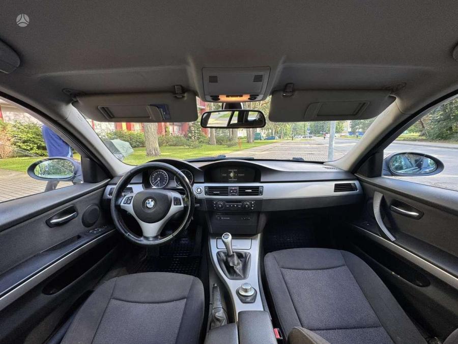 Melns BMW 320 2006 Palanga, ar dzinēja tilpumu 2.00 L un nobraukumu 362 tūkst. km par 2300 €, foto 7 vietnē AUTOMOTO.COM.LV