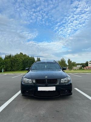 Black BMW 320 2006 in Plunge, with an engine capacity of 2.00 L and mileage of 386 thousand km for 2700 €, photo  on AUTOMOTO.COM.LV