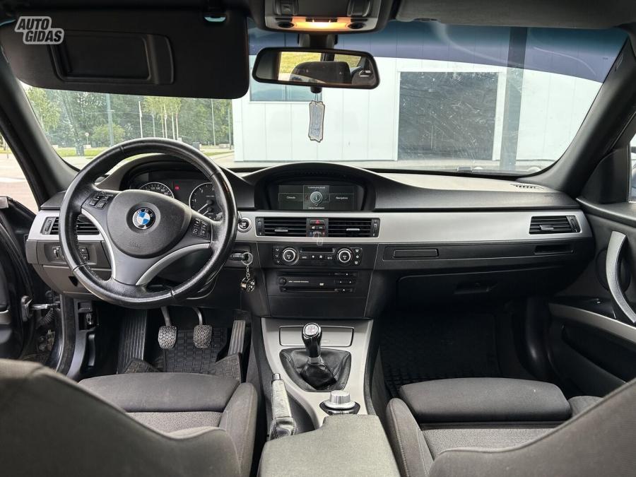 Melns BMW 320 2006 Plungė, ar dzinēja tilpumu 2.00 L un nobraukumu 386 tūkst. km par 2700 €, foto 8 vietnē AUTOMOTO.COM.LV
