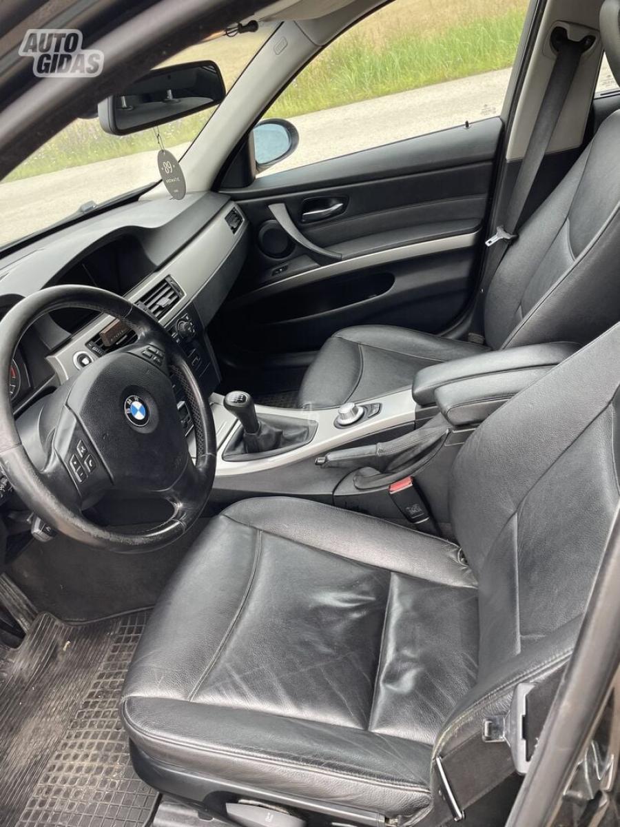 Melns BMW 320 2006 Jonava, ar dzinēja tilpumu 2.00 L un nobraukumu 425 tūkst. km par 2450 €, foto 10 vietnē AUTOMOTO.COM.LV