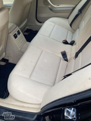 Melns BMW 320 2006 Viļņa, ar dzinēja tilpumu 2.00 L un nobraukumu 395 tūkst. km par 1699 €, foto 9 vietnē AUTOMOTO.COM.LV