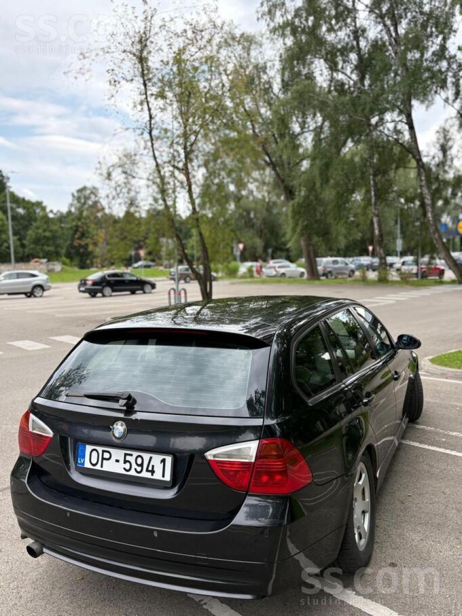 Black BMW 320 2006 in Riga, with an engine capacity of 2.00 L and mileage of 360 thousand km for 2850 €, photo 4 on AUTOMOTO.COM.LV