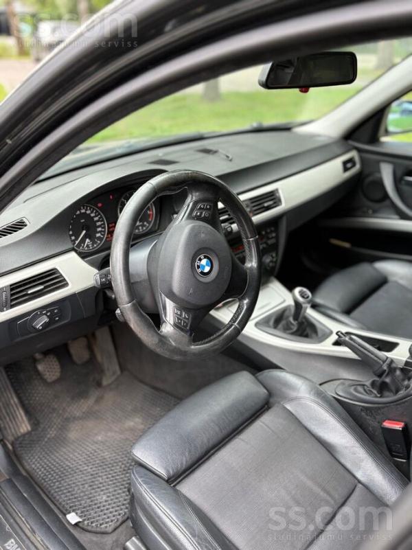 Black BMW 320 2006 in Riga, with an engine capacity of 2.00 L and mileage of 360 thousand km for 2850 €, photo 5 on AUTOMOTO.COM.LV