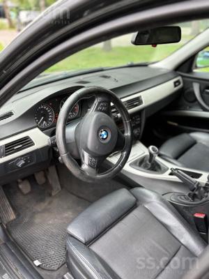 Black BMW 320 2006 in Riga, with an engine capacity of 2.00 L and mileage of 360 thousand km for 2850 €, photo 6 on AUTOMOTO.COM.LV