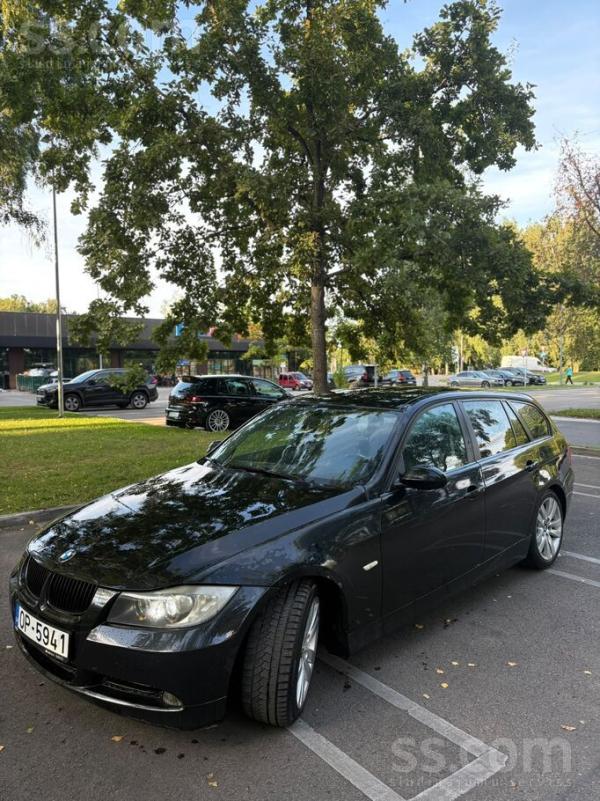 Melns BMW 320 2006 Rīga, ar dzinēja tilpumu 2.00 L un nobraukumu 360 tūkst. km par 2250 €, foto 9 vietnē AUTOMOTO.COM.LV