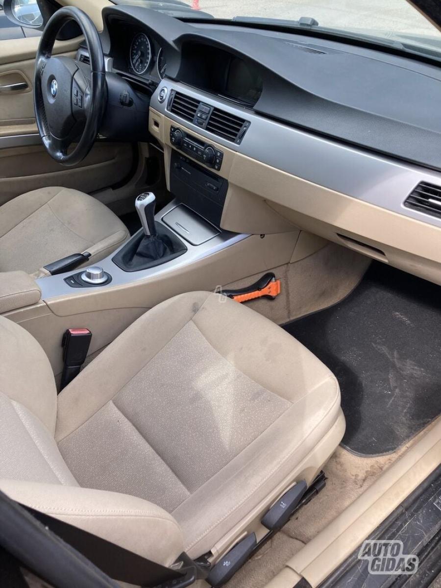 Melns BMW 320 2006 Viļņa, ar dzinēja tilpumu 2.00 L un nobraukumu 395 tūkst. km par 1699 €, foto 7 vietnē AUTOMOTO.COM.LV
