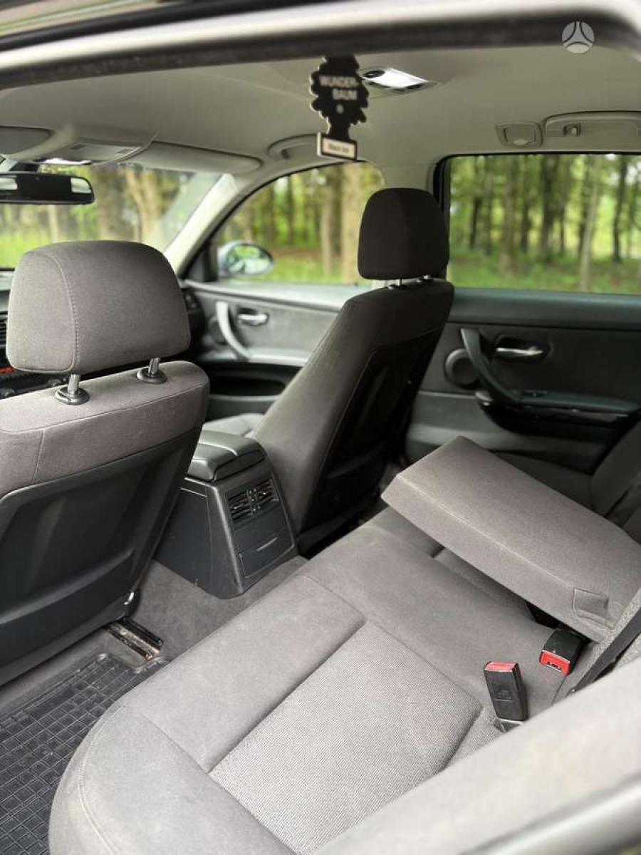 Black BMW 320 2006 in Siauliai, with an engine capacity of 2.00 L and mileage of 396 thousand km for 2550 €, photo 14 on AUTOMOTO.COM.LV