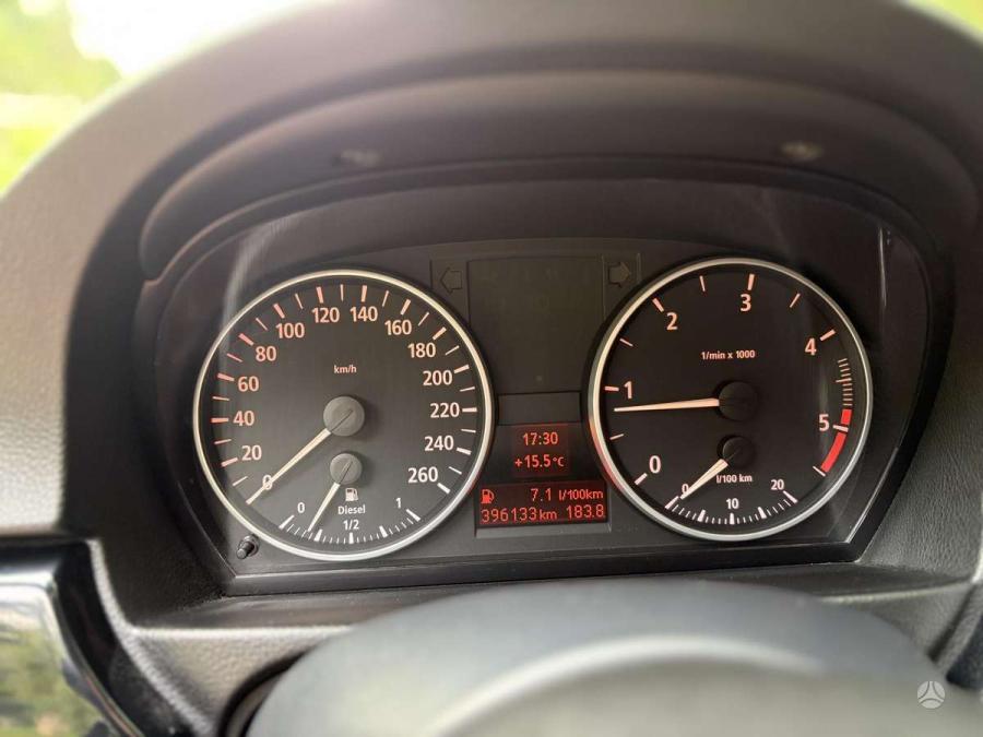 Black BMW 320 2006 in Siauliai, with an engine capacity of 2.00 L and mileage of 396 thousand km for 2550 €, photo 16 on AUTOMOTO.COM.LV