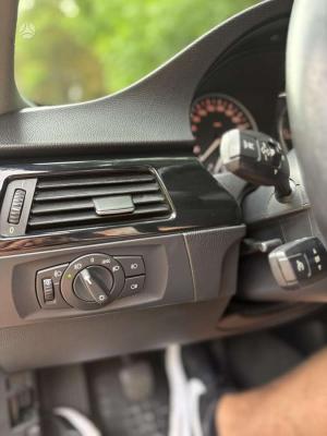 Black BMW 320 2006 in Siauliai, with an engine capacity of 2.00 L and mileage of 396 thousand km for 2550 €, photo 18 on AUTOMOTO.COM.LV
