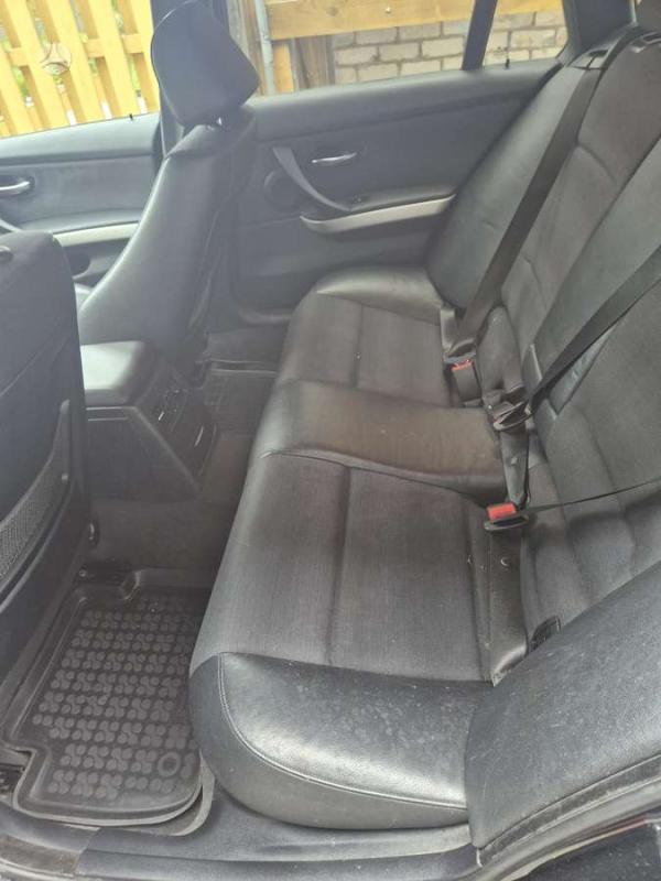 Melns BMW 320 2006 Panevēža, ar dzinēja tilpumu 0.00 L un nobraukumu 289 tūkst. km par 3450 €, foto 10 vietnē AUTOMOTO.COM.LV