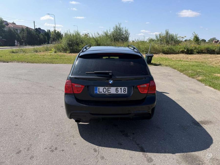 Melns BMW 320 2006 Kauņa, ar dzinēja tilpumu 1.99 L un nobraukumu 360 tūkst. km par 3200 €, foto 5 vietnē AUTOMOTO.COM.LV
