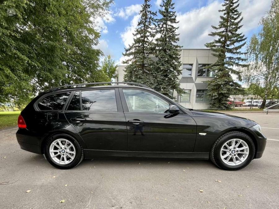Black BMW 320 2006 in Kaunas, with an engine capacity of 2.00 L and mileage of 335 thousand km for 3600 €, photo 5 on AUTOMOTO.COM.LV