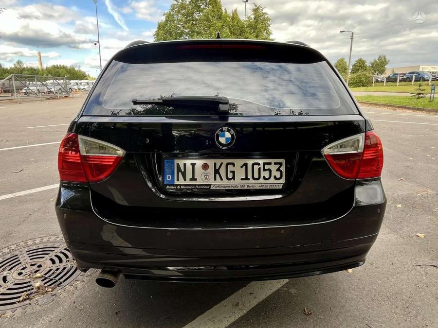 Black BMW 320 2006 in Kaunas, with an engine capacity of 2.00 L and mileage of 335 thousand km for 3600 €, photo 7 on AUTOMOTO.COM.LV
