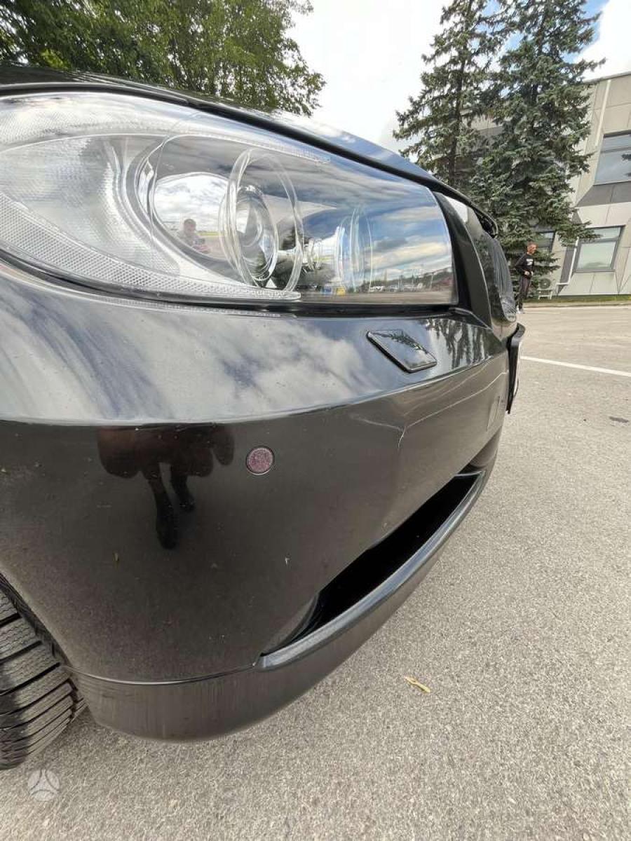 Black BMW 320 2006 in Kaunas, with an engine capacity of 2.00 L and mileage of 335 thousand km for 3600 €, photo 21 on AUTOMOTO.COM.LV