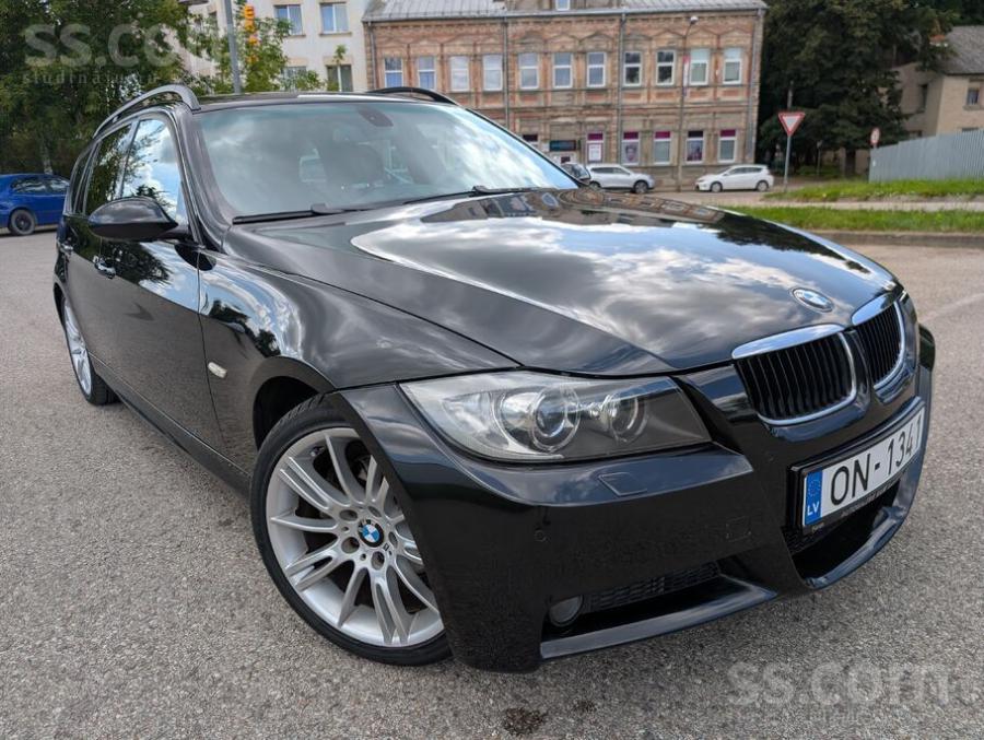 Black BMW 320 2006 in Daugavpils, with an engine capacity of 2.00 L and mileage of 313 thousand km for 4950 €, photo 1 on AUTOMOTO.COM.LV