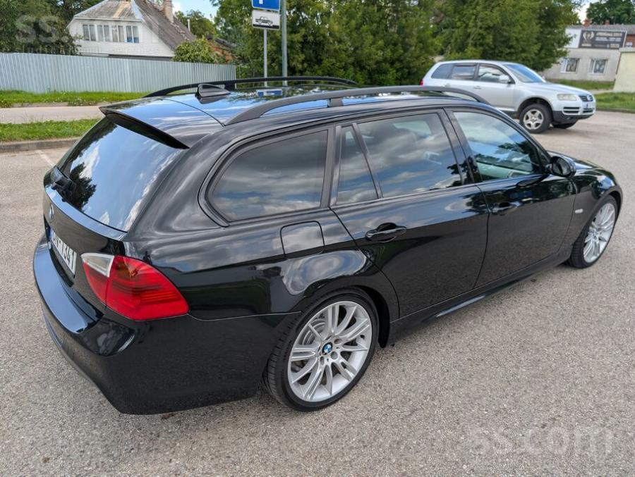 Black BMW 320 2006 in Daugavpils, with an engine capacity of 2.00 L and mileage of 313 thousand km for 4950 €, photo 12 on AUTOMOTO.COM.LV