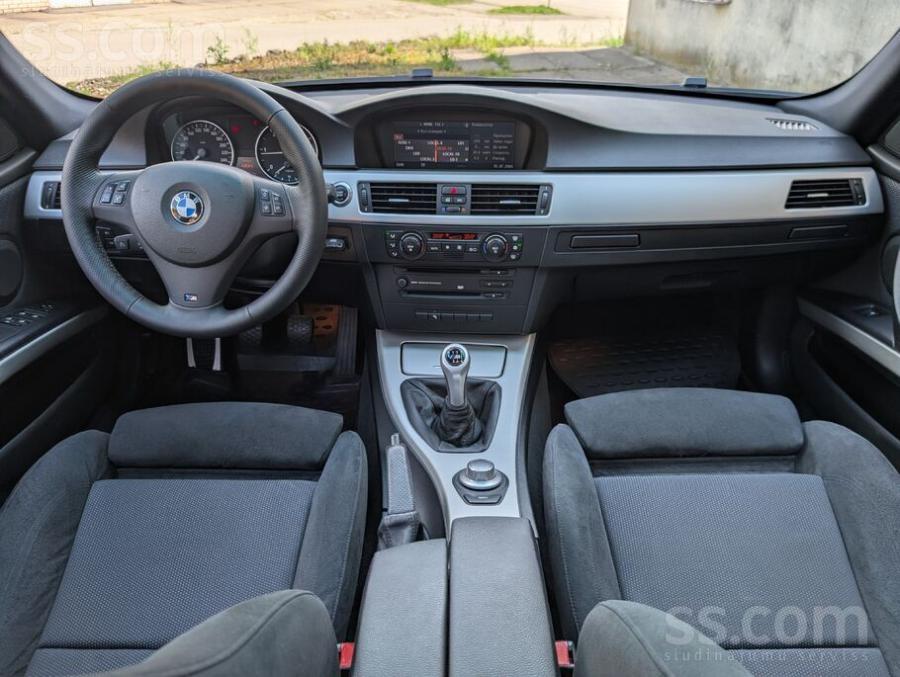 Black BMW 320 2006 in Daugavpils, with an engine capacity of 2.00 L and mileage of 313 thousand km for 4950 €, photo 17 on AUTOMOTO.COM.LV