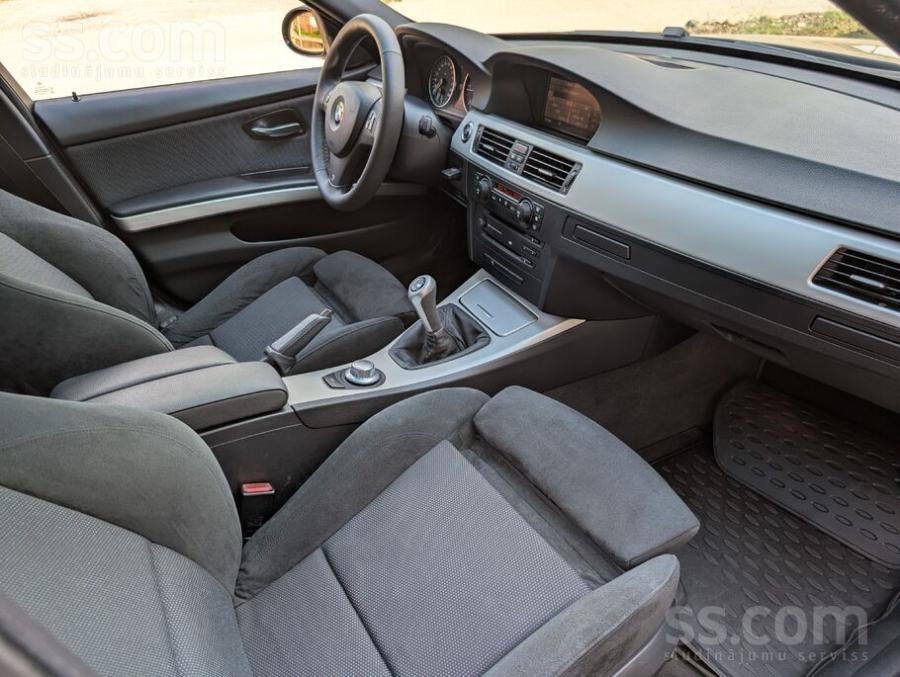 Black BMW 320 2006 in Daugavpils, with an engine capacity of 2.00 L and mileage of 313 thousand km for 4950 €, photo 18 on AUTOMOTO.COM.LV