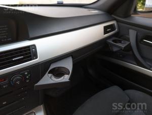 Black BMW 320 2006 in Daugavpils, with an engine capacity of 2.00 L and mileage of 313 thousand km for 4950 €, photo 23 on AUTOMOTO.COM.LV